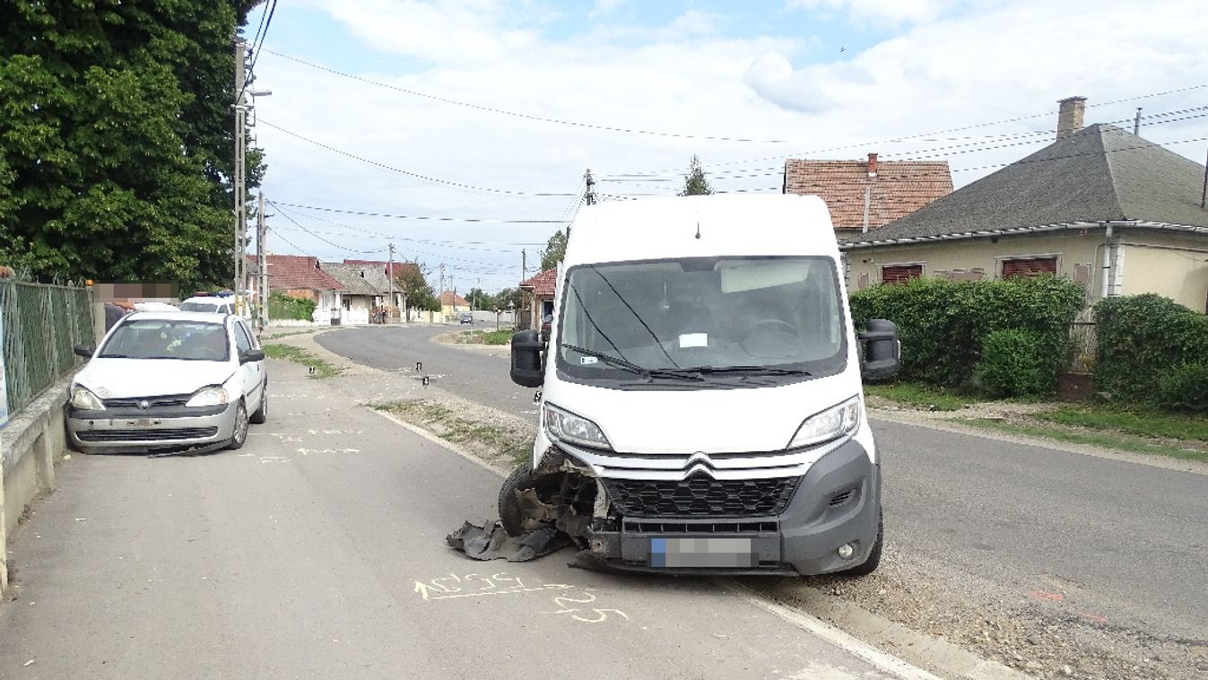 Hét anyagi kárral járó ütközés, ebből egy sofőr ráadásul ittasan vezetett