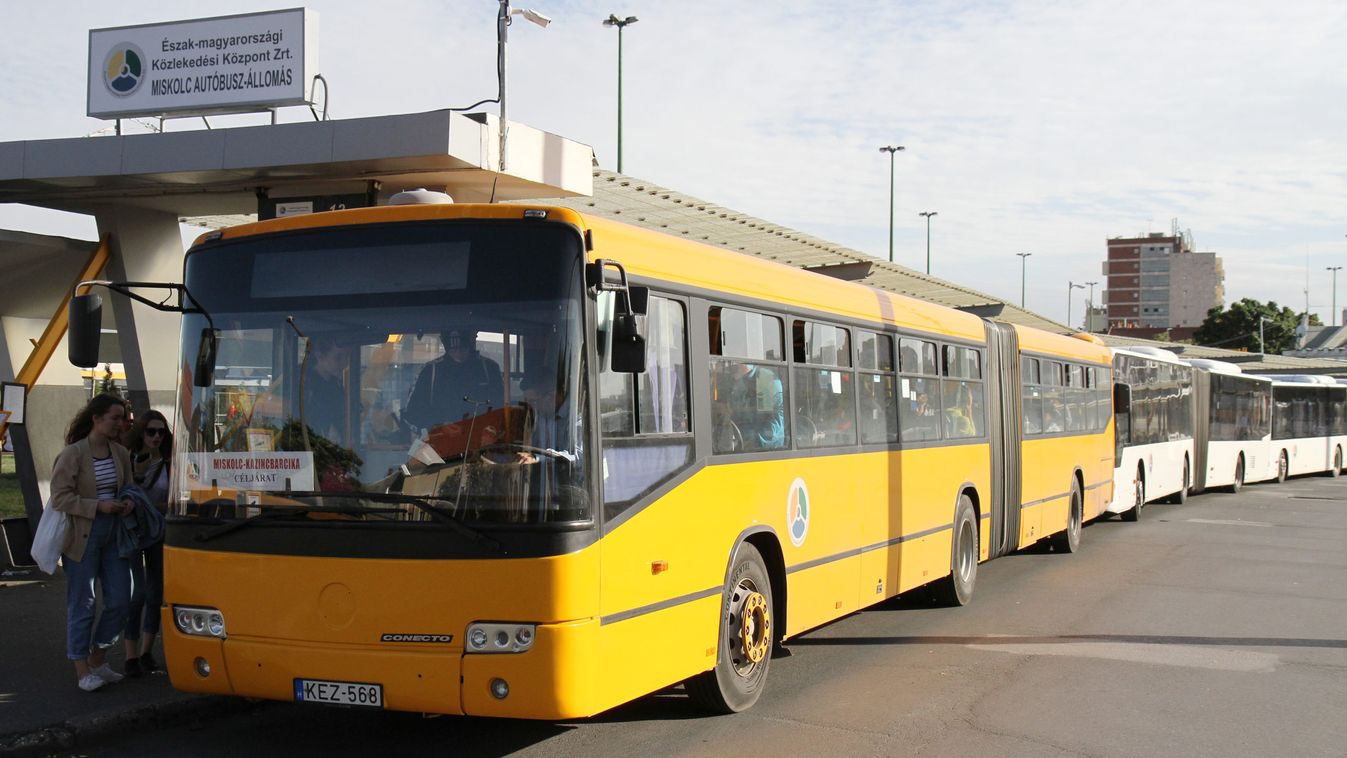 BOON - Így közlekednek az ünnep idején a Volánbusz járatai