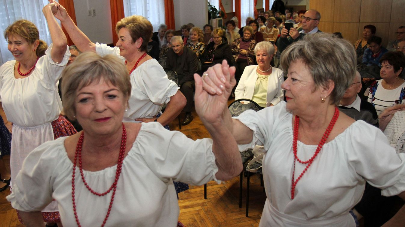 Nőnap a vakok és gyengénlátóknál
