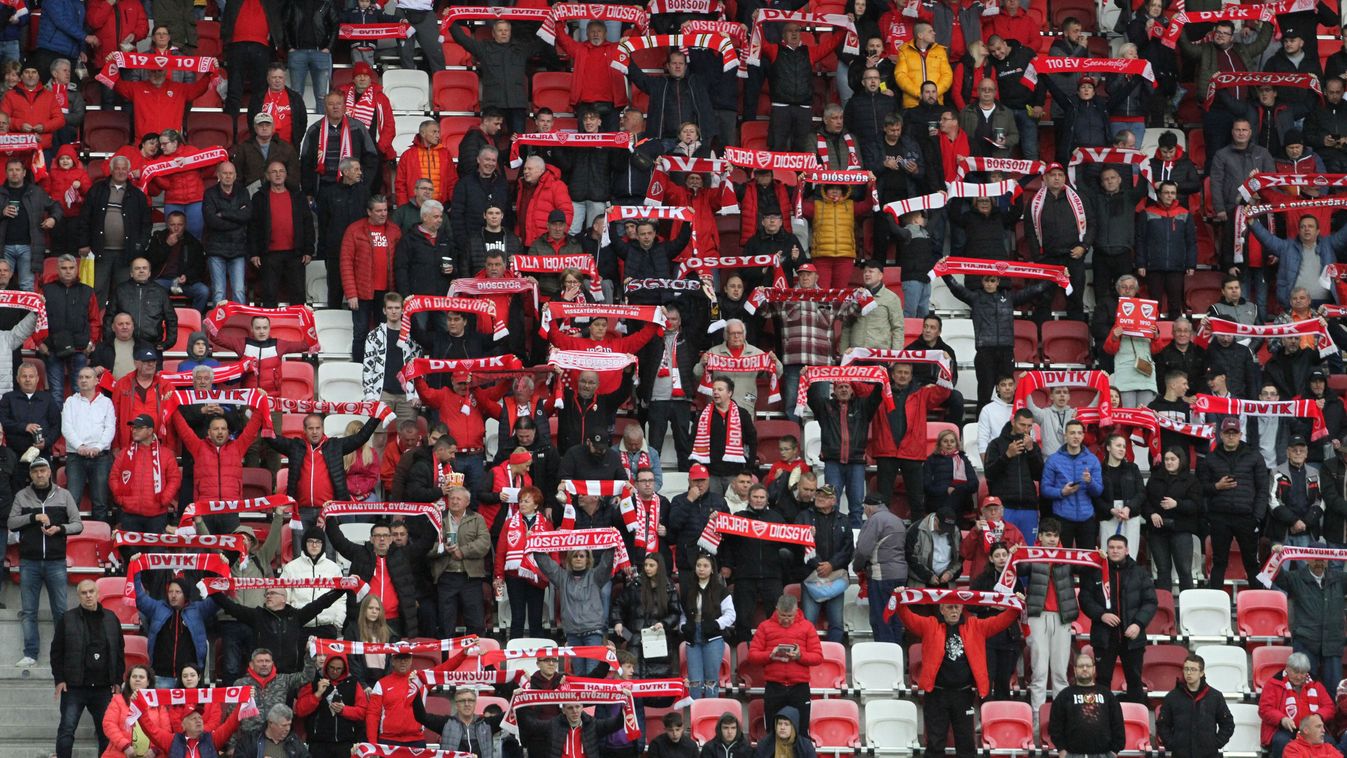 Karneváli hangulat a DVTK Stadionban (fotókkal)