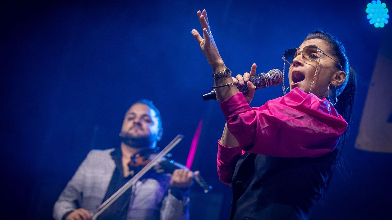 Nótár Mary potyautasa