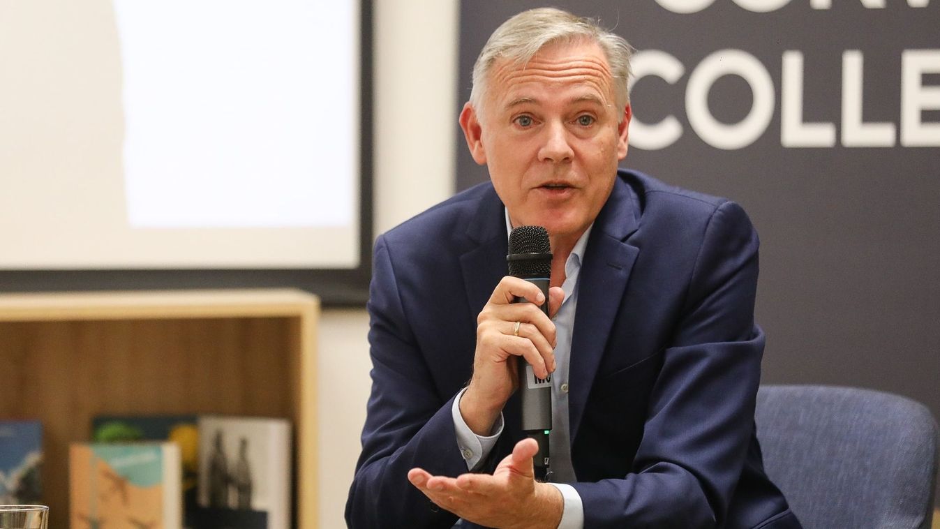 Ősei földjéről, családjáról mesél az MCC-ben Boris Kálnoky