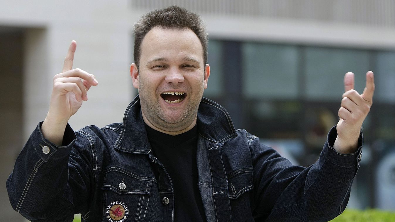 Aranyosi és Vida közös estje Sajószentpéteren