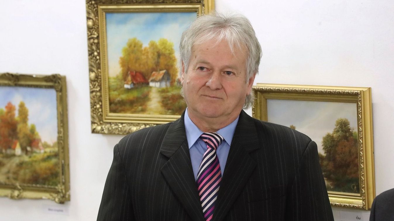 Múlt és jelen - kiállítás Gál Gyula festményeiből