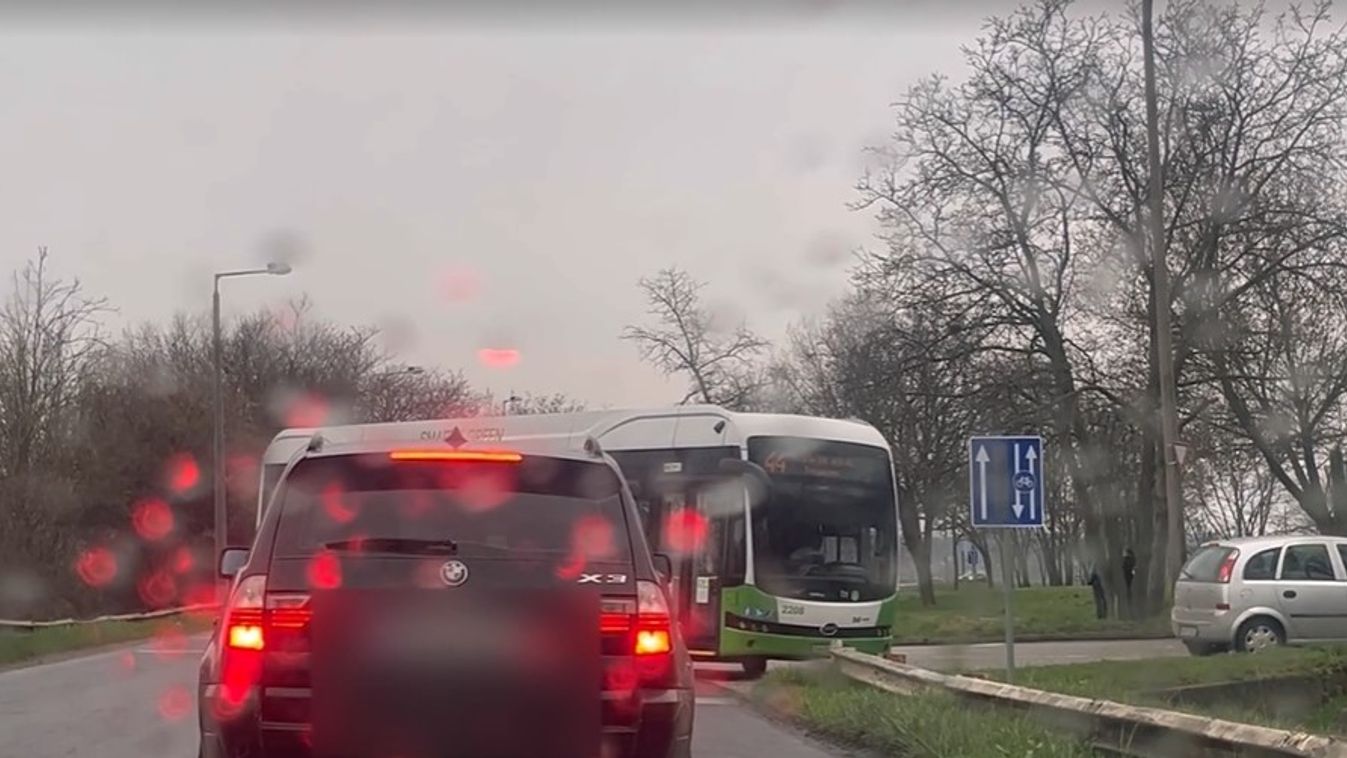 Eltévedt egy MVK-s busz Miskolcon? - videóval