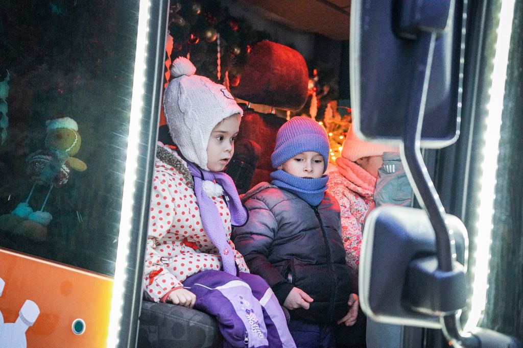 Hejőcsabán ma délután: Adventi kukásautó és fotózási lehetőség gyerekeknek