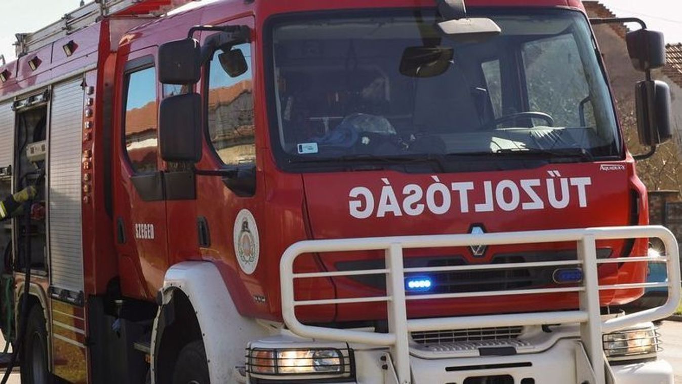 Lángok csaptak fel egy házban Homrogdon – a tető csak a kezdet volt…