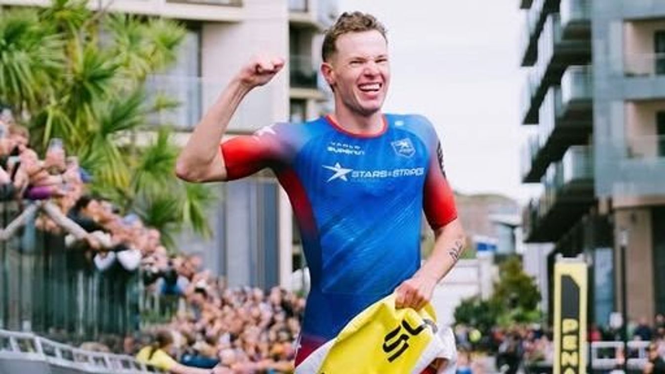 Lehmann Csongor nyerte Jersey-ben a Supertri-futamot