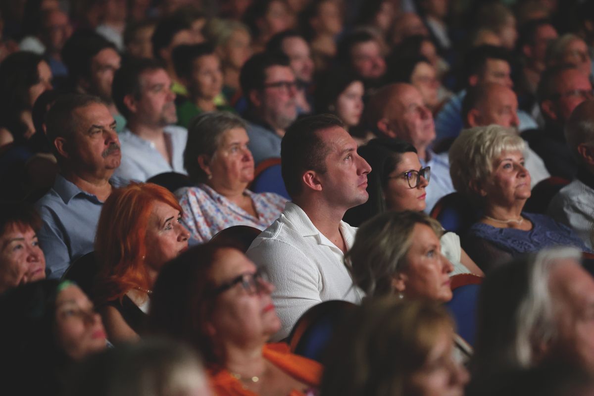 Elkezdődött a 21. CineFest Miskolcon – sztárparádé és premierfilmek