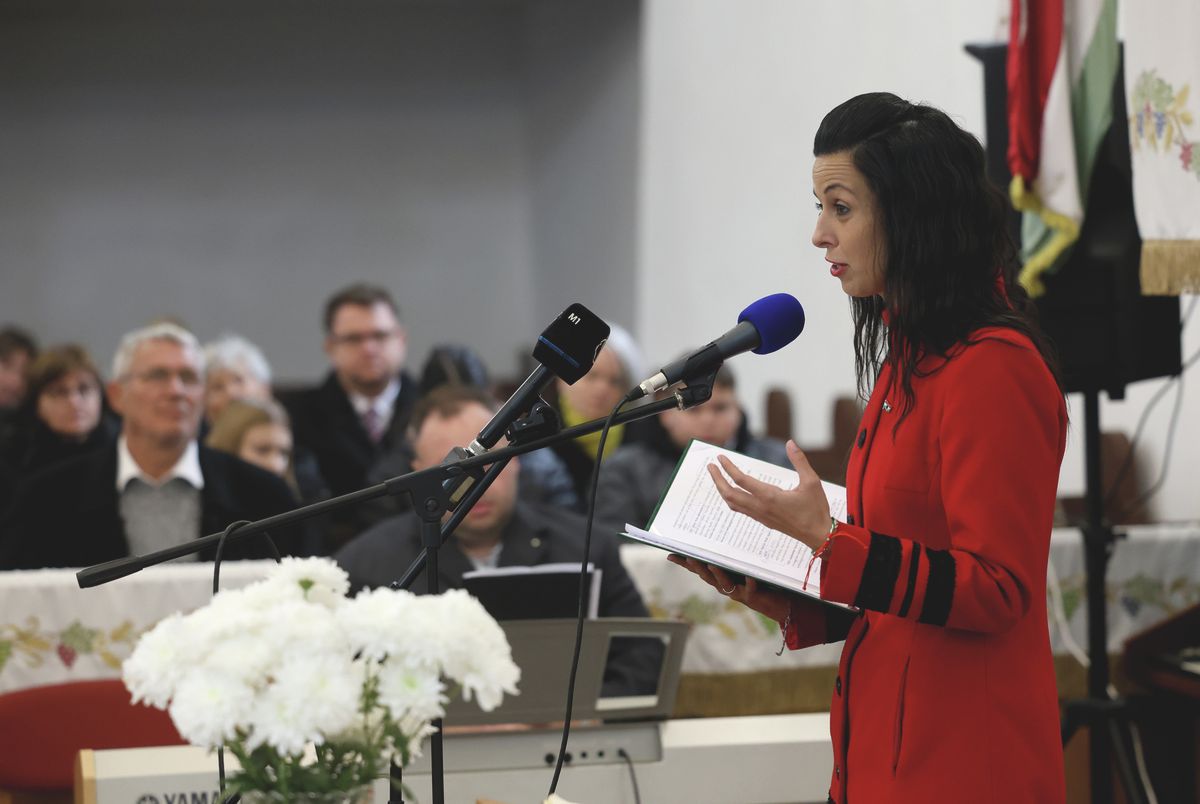 1956: „Egy csoda történt 2956-ban október 23-án”