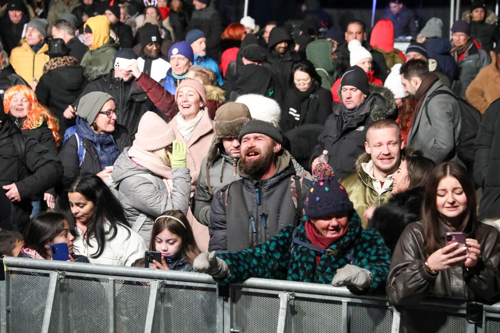 Megmutatjuk, hogyan vált egyetlen nagy bulivá Miskolc a szilveszteri ...
