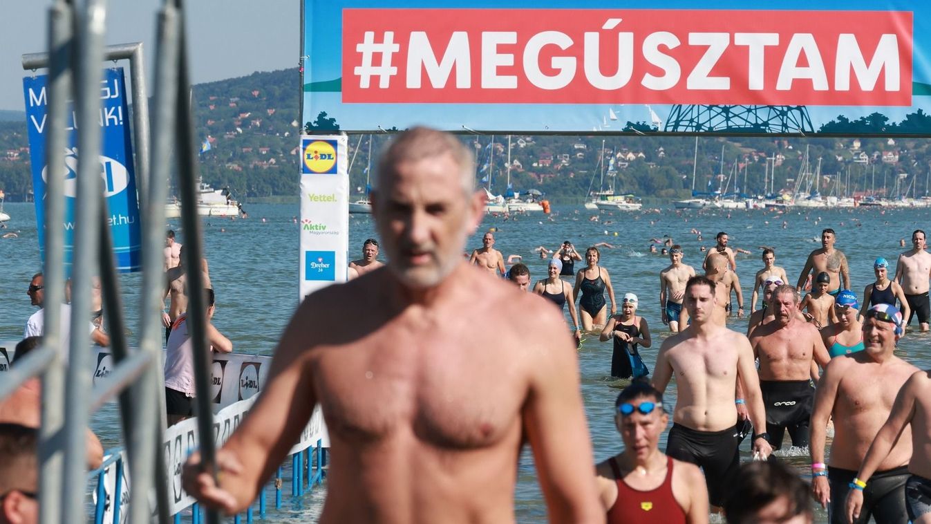 Több mint tízezren ugorhatnak vízbe: 44. alkalommal rendezik meg a ...