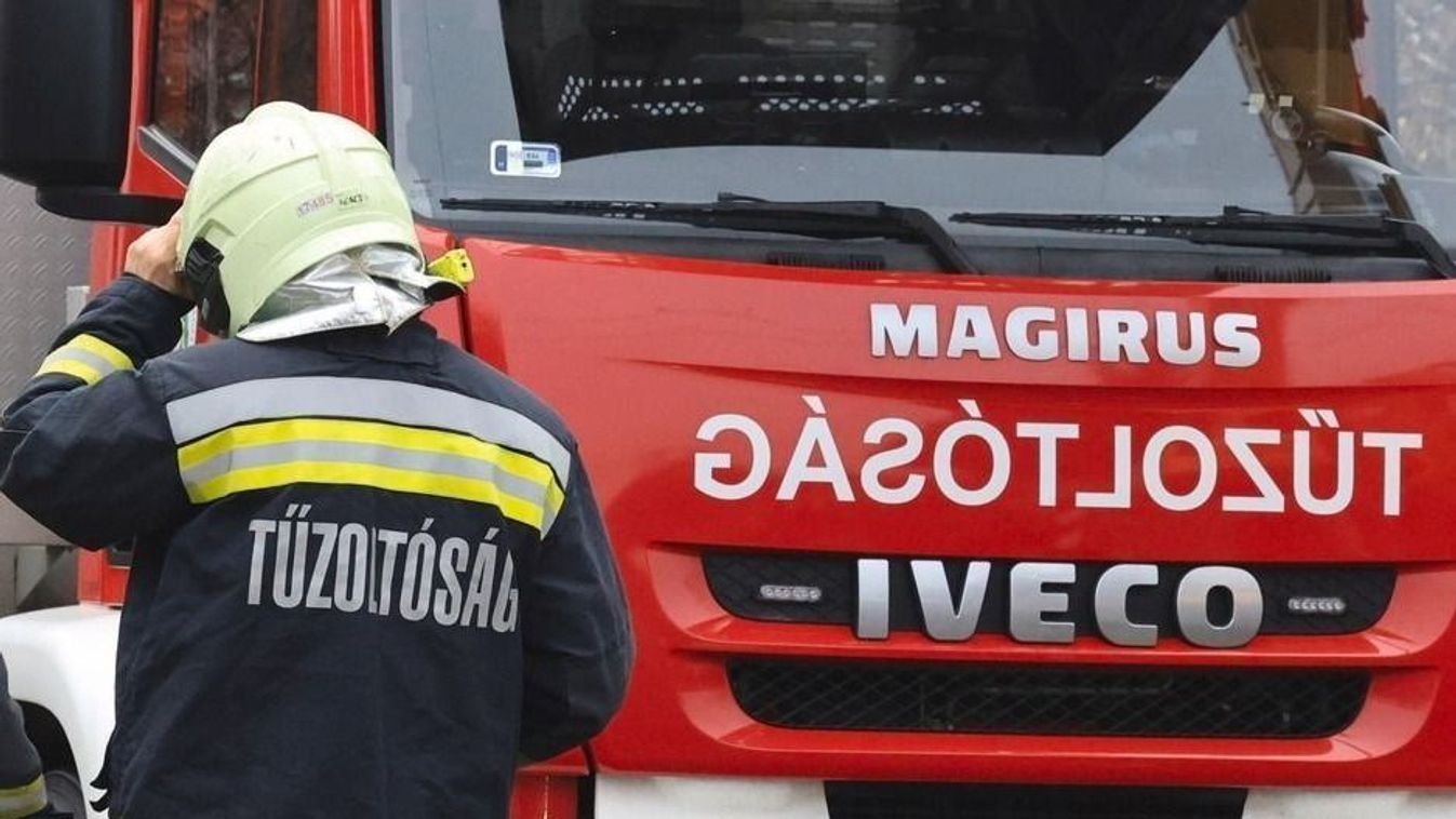 Baleset Telkibánya közelében: tetejére borult egy autó a 3708-as úton